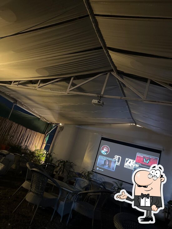MIST CAFE AND LOUNGE, Hyderabad - Restaurant menu, prices and reviews
