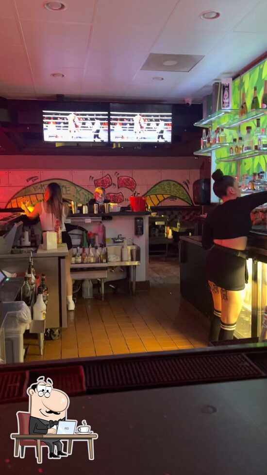 Bad Apple, Moreno Valley - Restaurant menu, prices and reviews