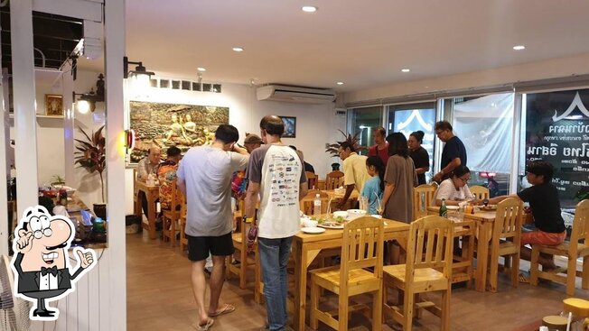 Menu at ครัวบ้านฉาง restaurant, Ban Chang