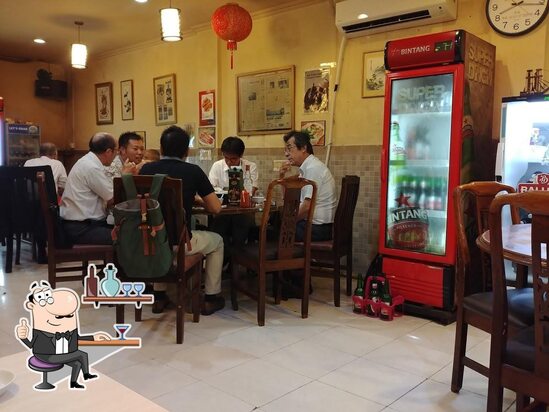 Super Suikiaw 菫華餃子店(俺の餃子), Jakarta - Restaurant menu, prices and reviews
