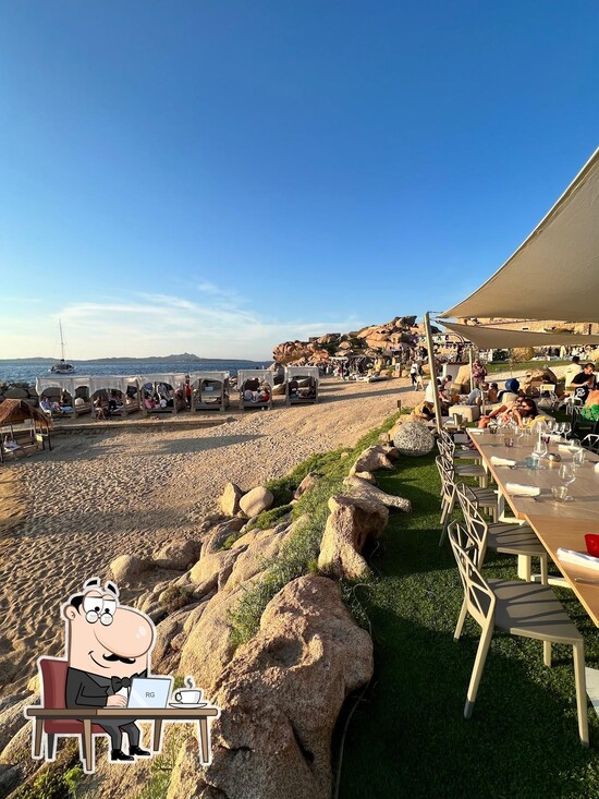 Phi Beach, Baja Sardinia - Menu du restaurant, prix et avis
