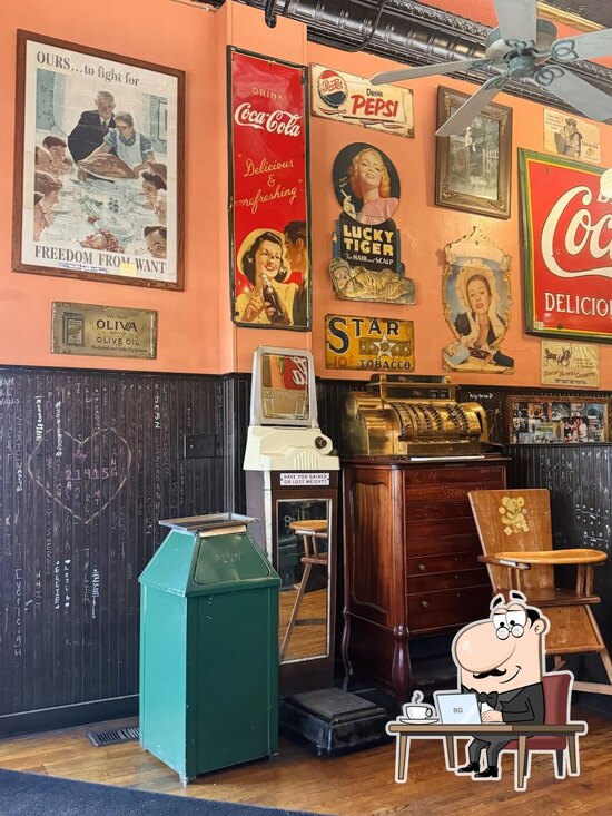 Yesterdog, Grand Rapids - Restaurant menu, prices and reviews