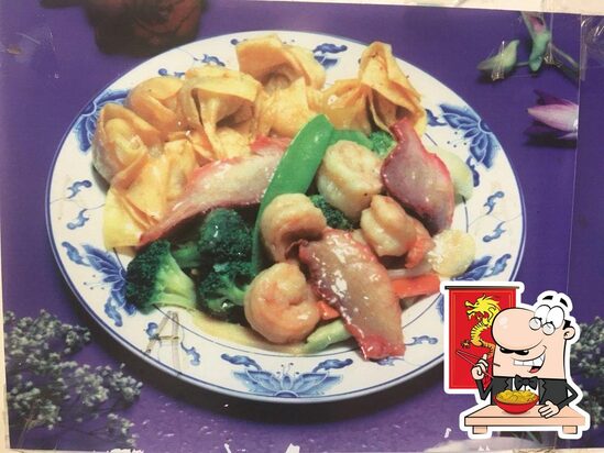 Lin's Chinese in Calverton - Restaurant menu and reviews