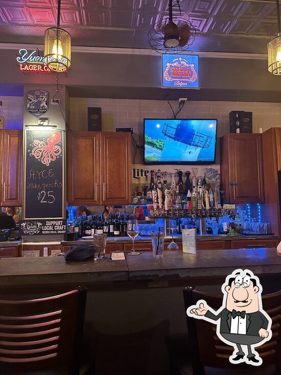 Blue Point Oysters and Sushi Bar, Valparaiso - Restaurant menu, prices ...