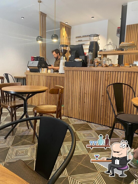 Arcadia. Café de especialidad.Desayunos y aperitivos. Vinos y cervezas ...
