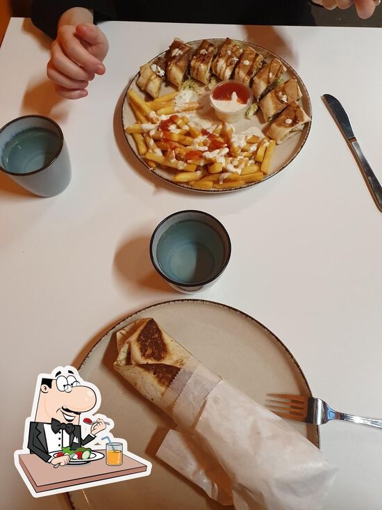 Kebab Sara restaurant, Reykjavík, Grensásvegur 14 - Restaurantbewertungen