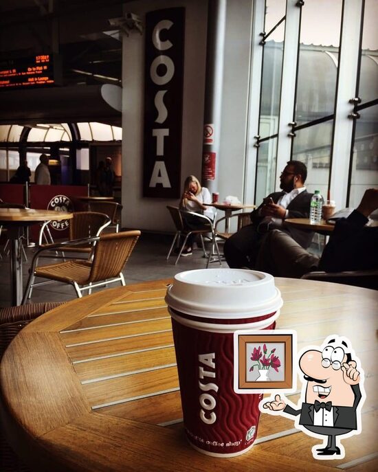 Costa Coffee, Manchester Piccaddilly Railway Station in Manchester ...