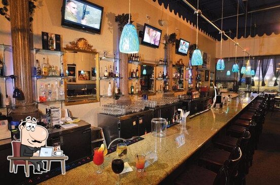DeJa Blu, Virginia Beach - Restaurant menu, prices and reviews