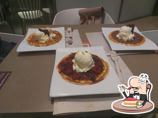 Crepes & Waffles Centro Comercial Mall Plaza restaurant, Colombia ...