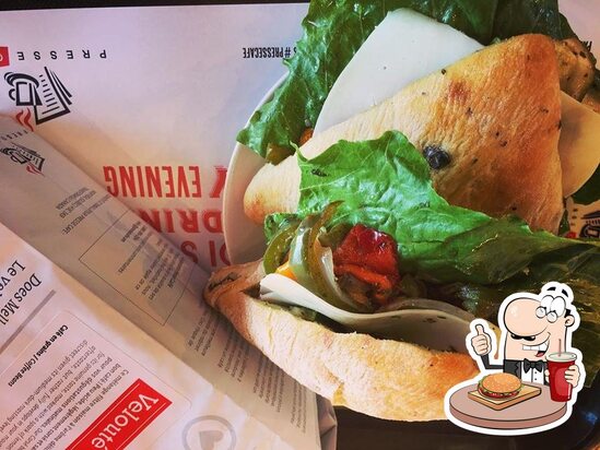 Presse Café, 40 Boulevard des Laurentides in Laval - Restaurant menu ...