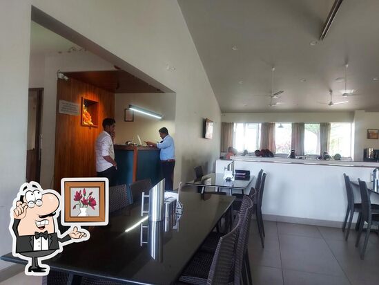 Manas Family Resto & Lounge, Satara - Restaurant menu, prices and reviews
