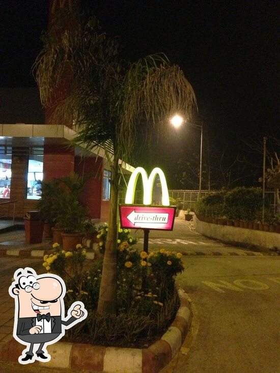 Menu at McDonald's India, Munawwarpur Khurd, 104 Km Milestone