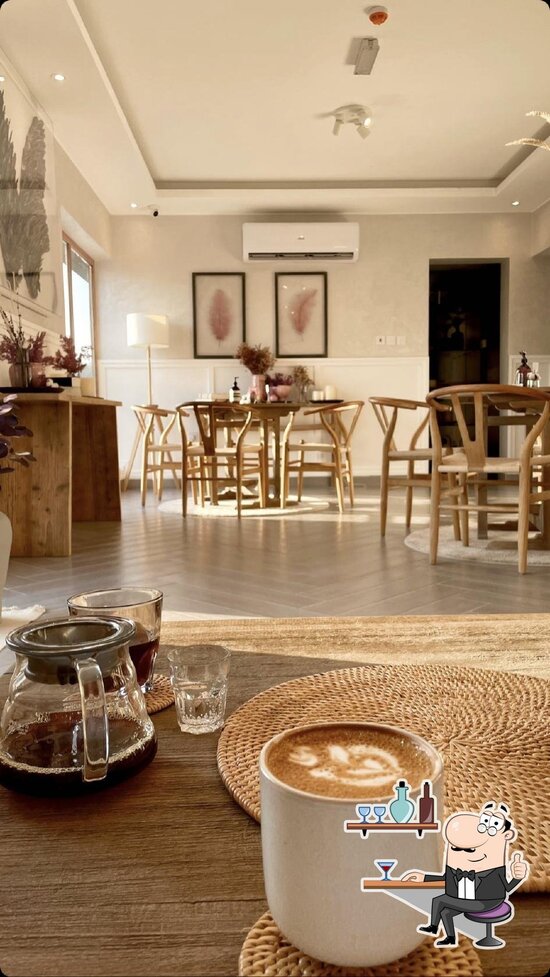 Reverse cafe, Al Ain - Restaurant reviews