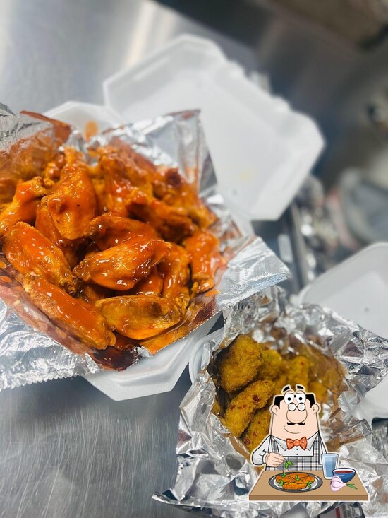 Deluxe Wingz, 1835 Main St in Colorado Springs - Restaurant menu and ...