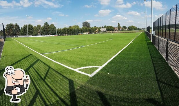 Long Lane Junior Football Club in London - Restaurant reviews