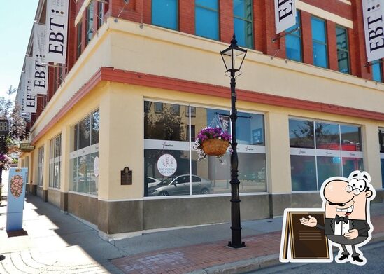 The Copper Leaf Cafe, Medicine Hat