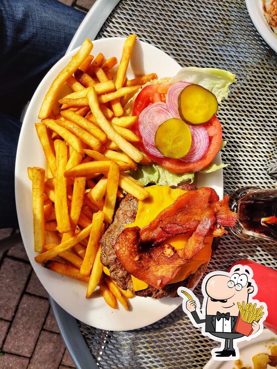 Red Fox Bar & Grill, Toronto - Restaurant menu, prices and reviews