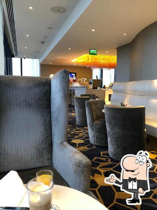 Hilton Executive Lounge, Manchester - Restaurant menu, prices and reviews