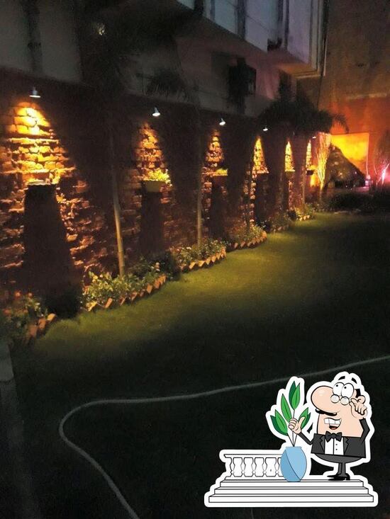 Mandarin Restaurant & Bar, Varanasi - Restaurant menu, prices and reviews