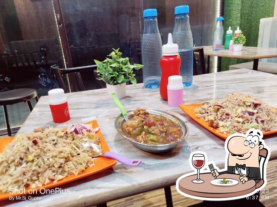 Foods Crunch Fast Food Cafe, Garkha - Restaurant reviews