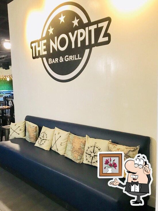 The Noypitz Bar & Grill in Los Angeles - Restaurant menu and reviews