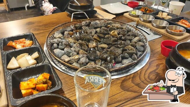 Menu at 더족발 restaurant, Gangneung-si, Gyo-dong