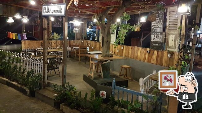 Menu at Kinyam Cafe, Payakumbuh