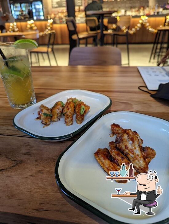 Roc's Social - M-City, Clayton - Restaurant menu, prices and reviews