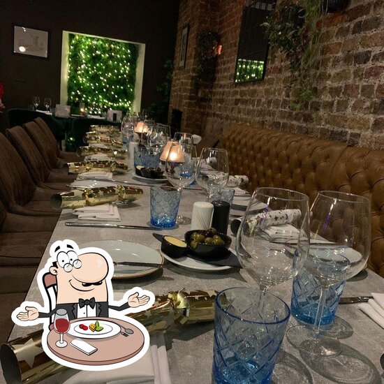 Moon Lounge Bar Beckenham, Beckenham - Restaurant menu, prices and reviews