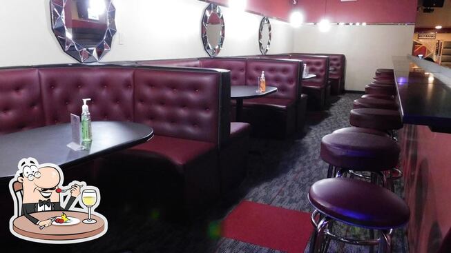 Opyum Lounge, 24587 Eight Mile Rd in Detroit - Restaurant reviews