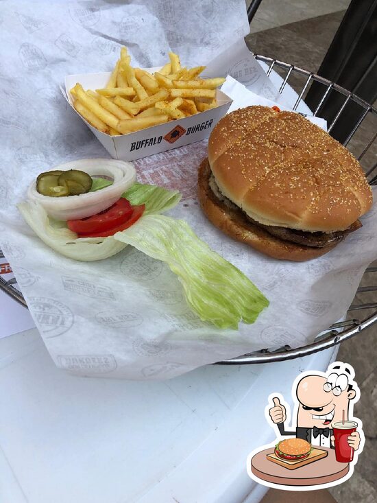 Buffalo Burger restaurant, Cairo, El Yamama Center، 3 Taha Hussein ...