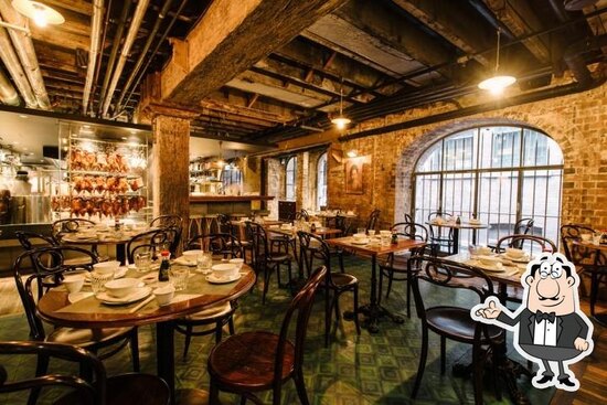 Mr. Wong, Sydney - Restaurant menu, prices and reviews