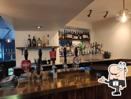 The Evenlode, North Leigh - Restaurant menu, prices and reviews