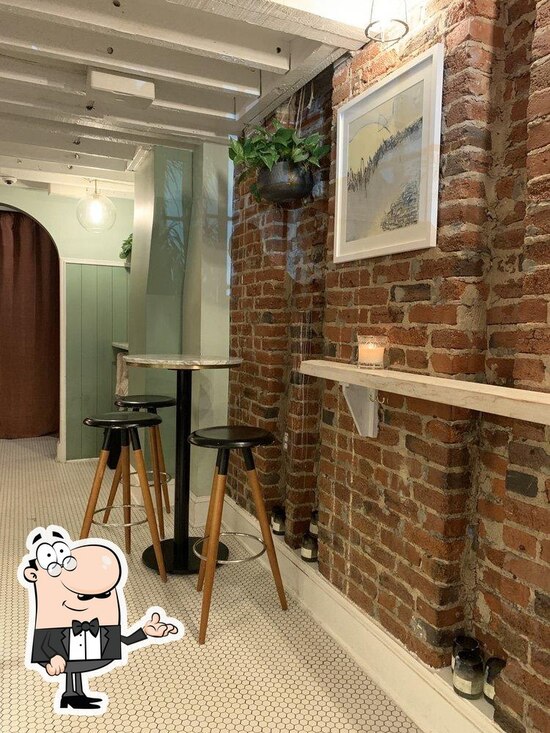 Residents Cafe & Bar, Washington - Restaurant menu, prices and reviews