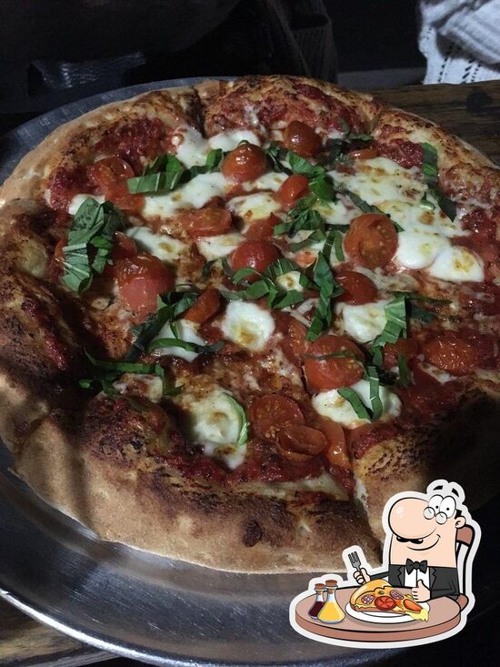 Pinthouse Pizza, 4729 Burnet Rd in Austin - Restaurant menu and reviews