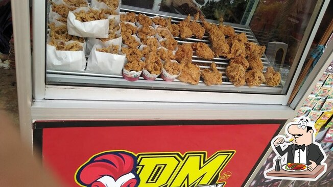 Menu at DM CHICKEN restaurant, Cogreg