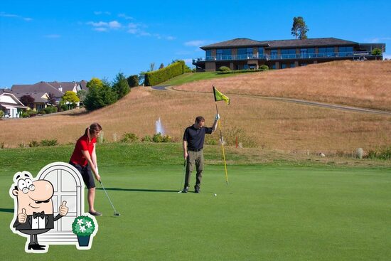 Arbutus Ridge Golf Club and Satellite Bar & Grille, Cobble Hill ...