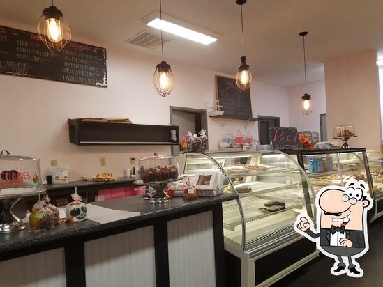 8 Sisters Bakery & Cafe - Restaurant menu, prices and reviews