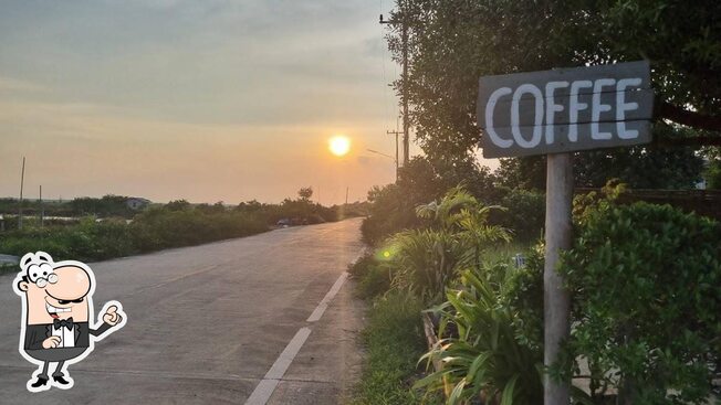 PUPA Coffee and Beer ปูปลา คอฟฟี่ แอนด์ เบียร์, Phanthai Norasing ...
