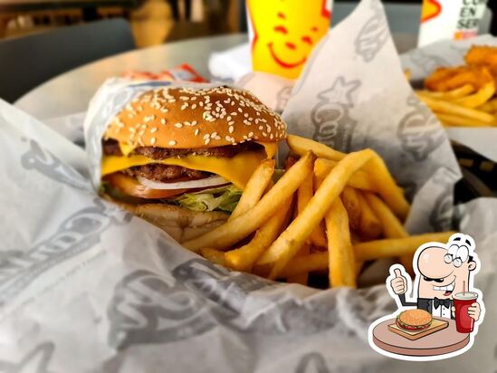Menu at Carl's Jr. restaurant, Guadalajara, Av. Chapultepec Sur 380