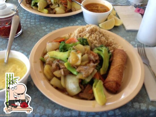Wok D'Lite, 3106 E Broadway St in Pearland - Restaurant menu and reviews