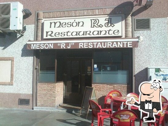 Menu at meson RJ cafe, Seseña
