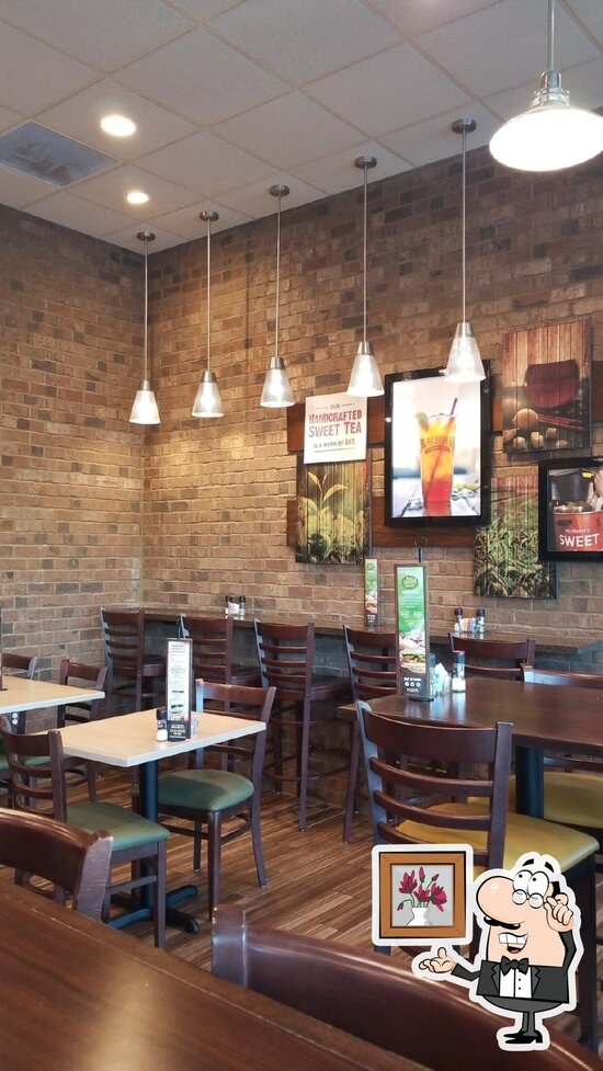 Winghouse, Doral - Restaurant menu, prices and reviews