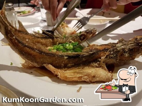 Menu at Kum Koon Garden 金冠酒樓 restaurant, Winnipeg