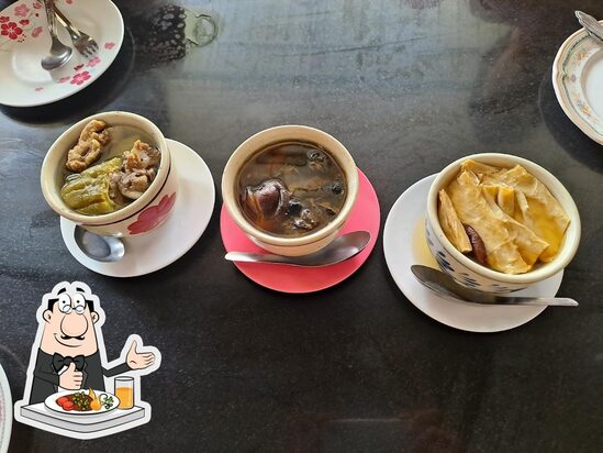 Restaurante จันทร์เจริญ ขาหมูห้วยกระบอก, Krap Yai - Opiniones del ...
