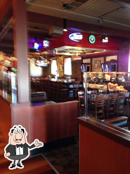 Shakey's Pizza Parlor, Alhambra - Restaurant menu, prices and reviews