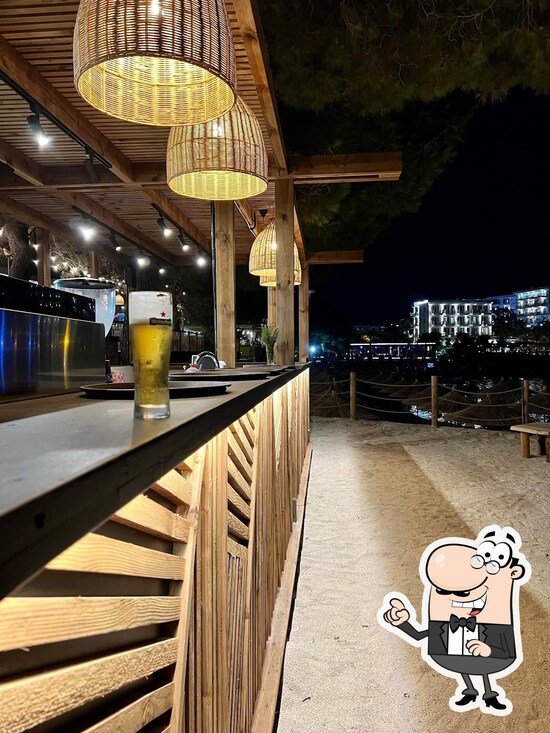 Piko Beach Bar, Ksamil - Restaurant reviews