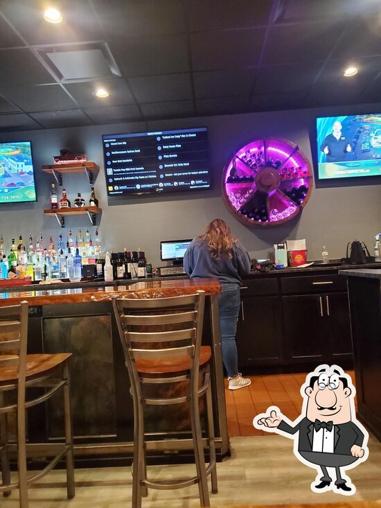 Ridgewood Kitchen & Spirits, Mentor - Restaurant menu, prices and reviews