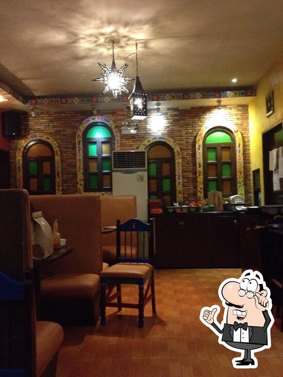 Mooon Cafe, Dumaguete - Restaurant menu, prices and reviews