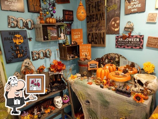 Tickleberry's, 1207 Main St in Canada - Restaurant reviews